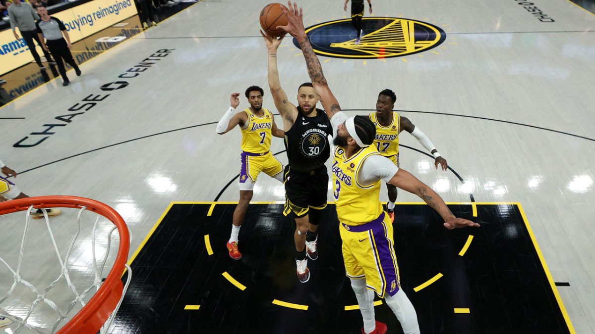 Warriors have big Anthony Davis-sized problem to solve vs. Lakers – NBC ...