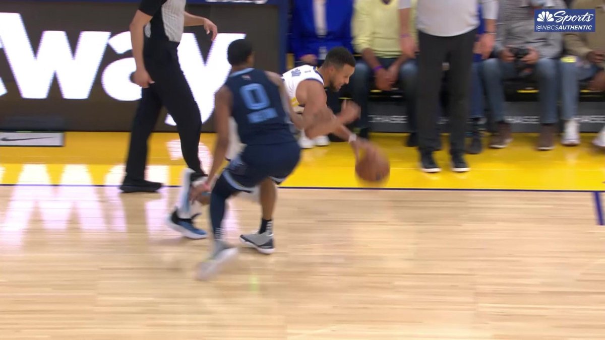 Warriors’ Steph Curry makes ridiculous running 3-pointer, stuns himself ...