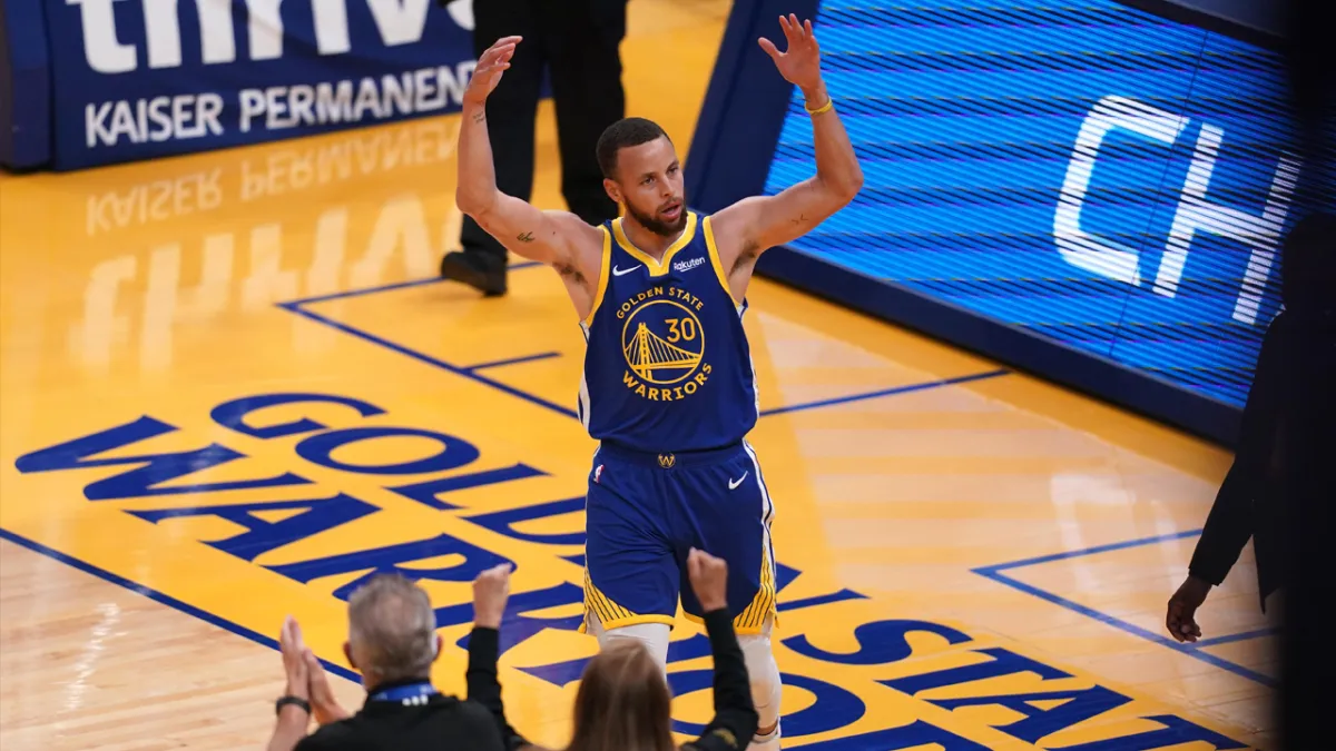 Steph Curry shares touching moment with his Davidson head coach – NBC ...