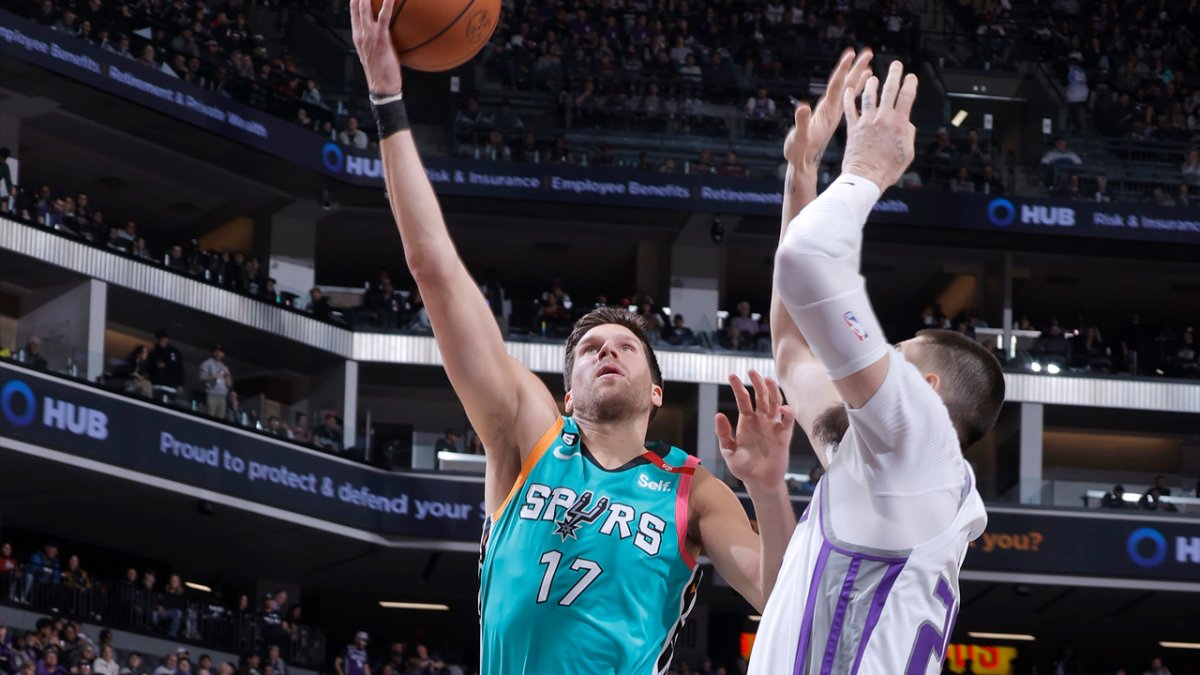 Kings observations: Pacific Division clinch must wait after loss to ...