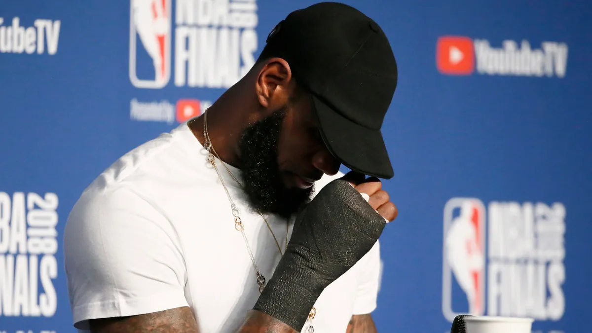 Warriors didn’t know LeBron James had injured hand in 2018 NBA Finals ...