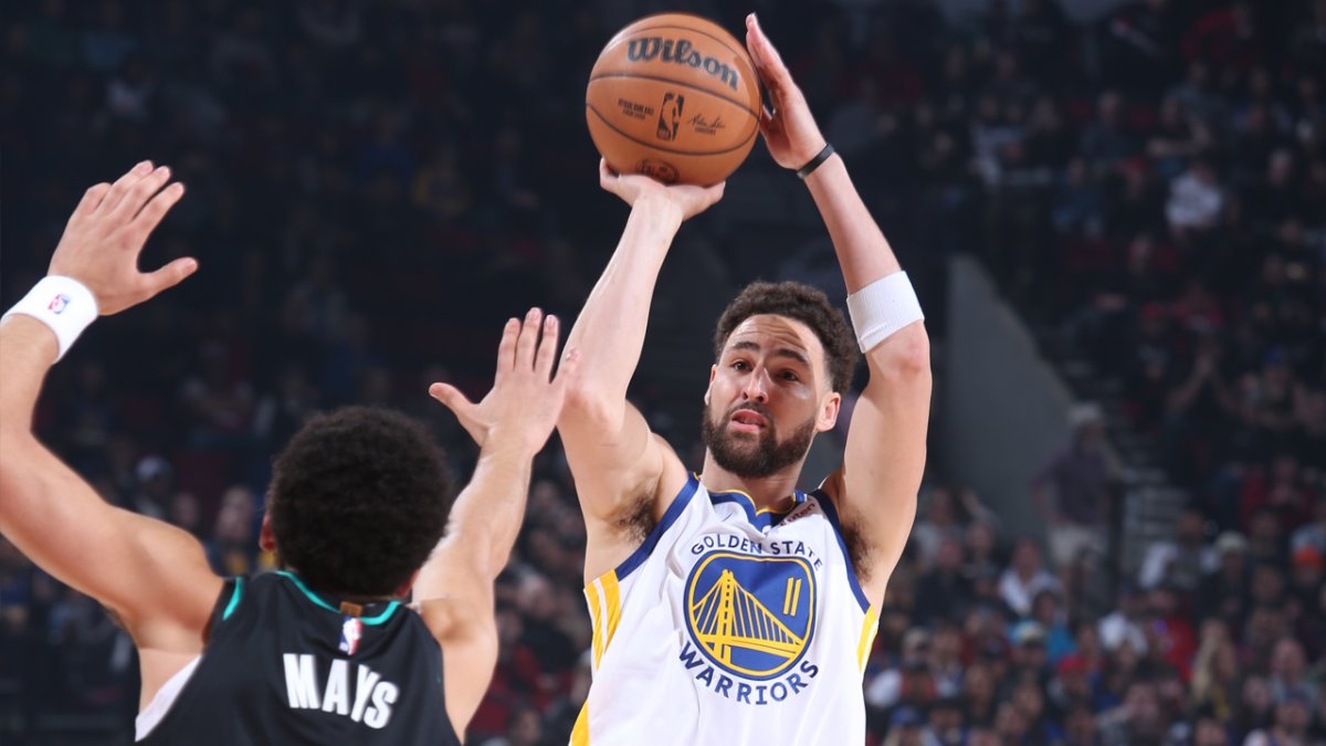 Klay Thompson third in NBA history to 300 3-pointers, achieves career ...