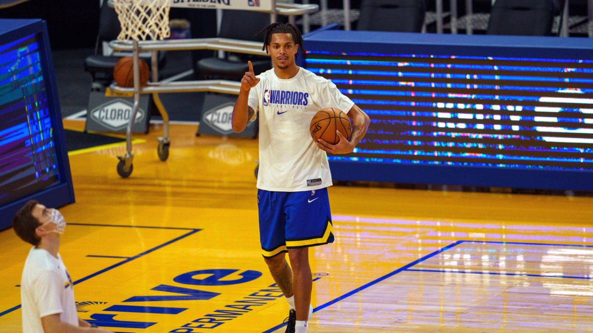 Warriors’ Damion Lee adorably surprises mom with brand new car – NBC ...