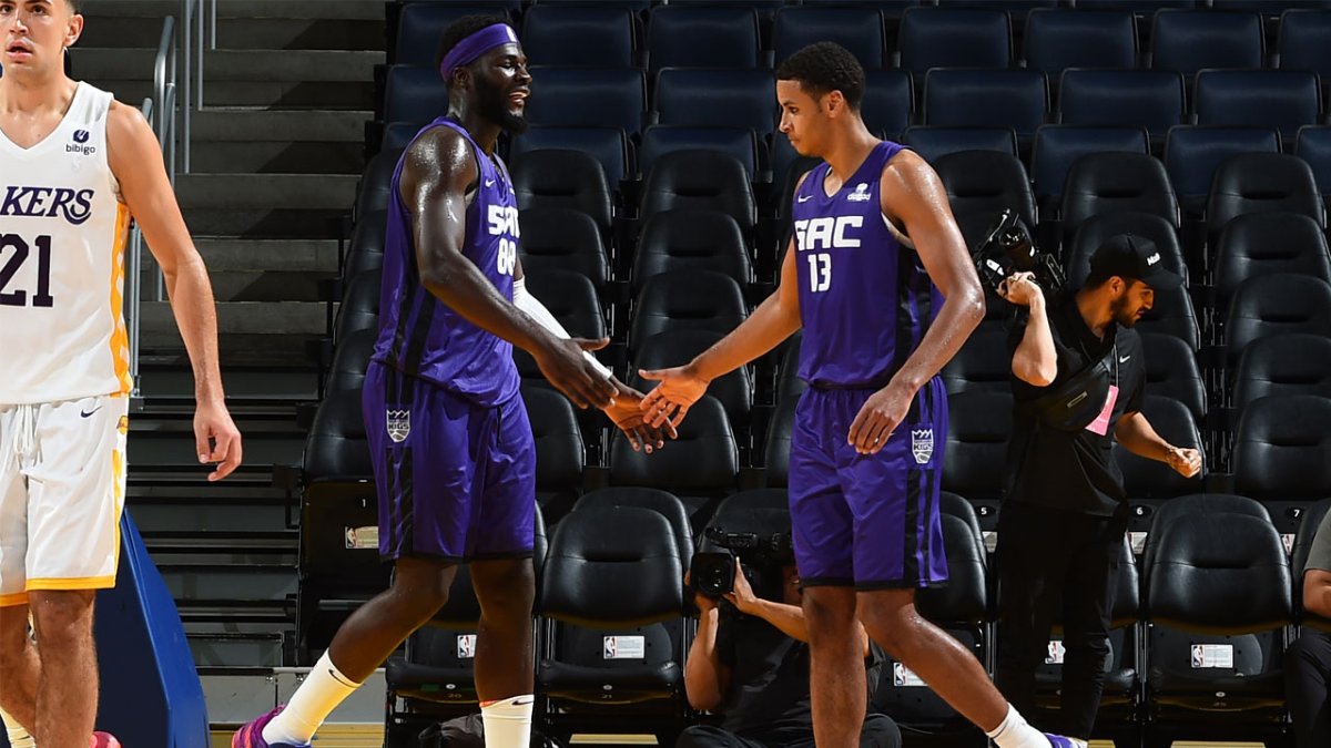 Kings rookies Keegan Murray, Keon Ellis appreciate Neemias Queta ...