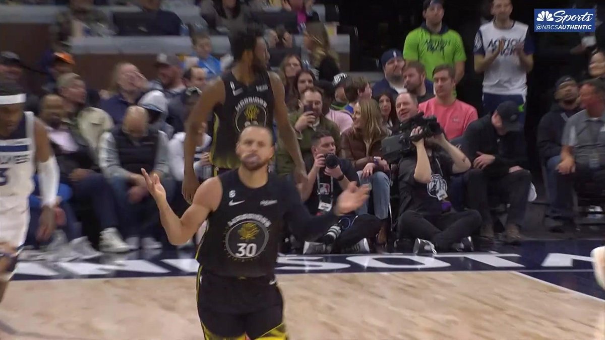 Steph Curry toys with Jaden McDaniels before nailing step-back 3 ...