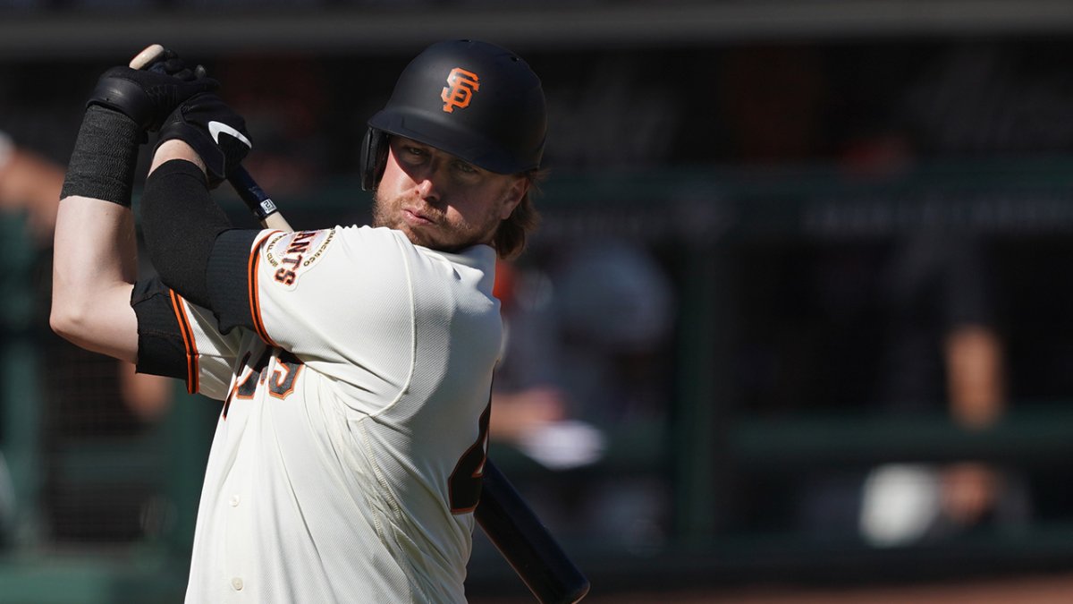 Giants end Justin Smoak experiment after just six at-bats this season ...