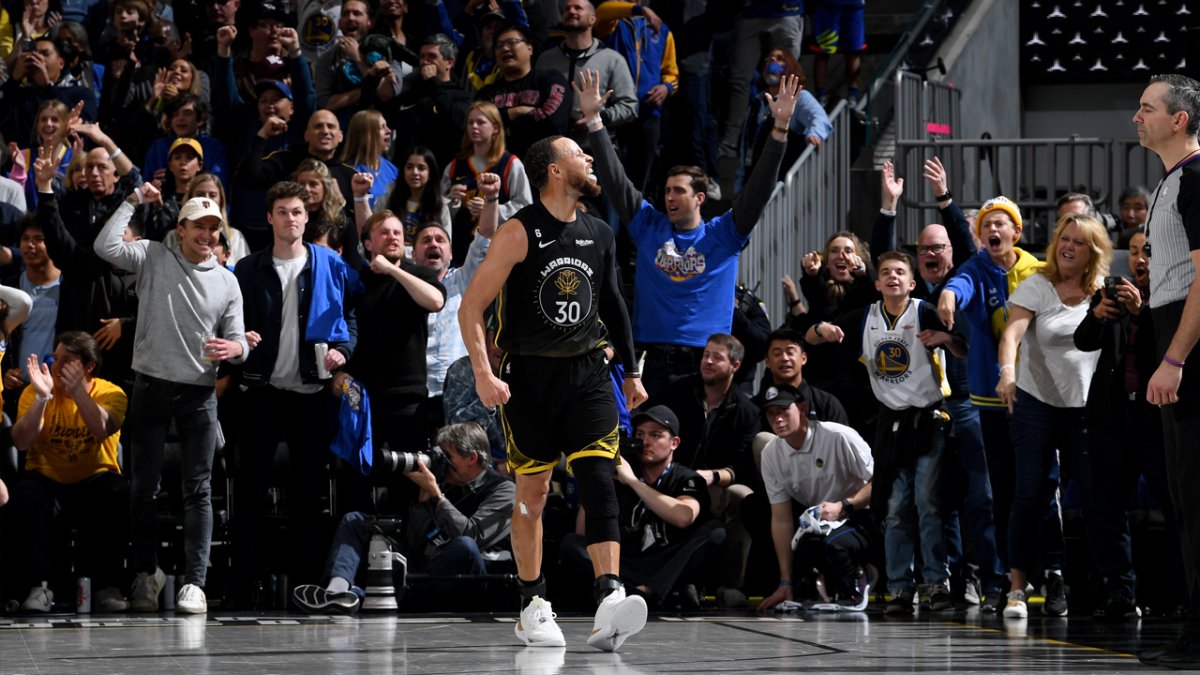 Steph Curry has perfect ‘old’ response after saving Warriors vs. Bucks ...
