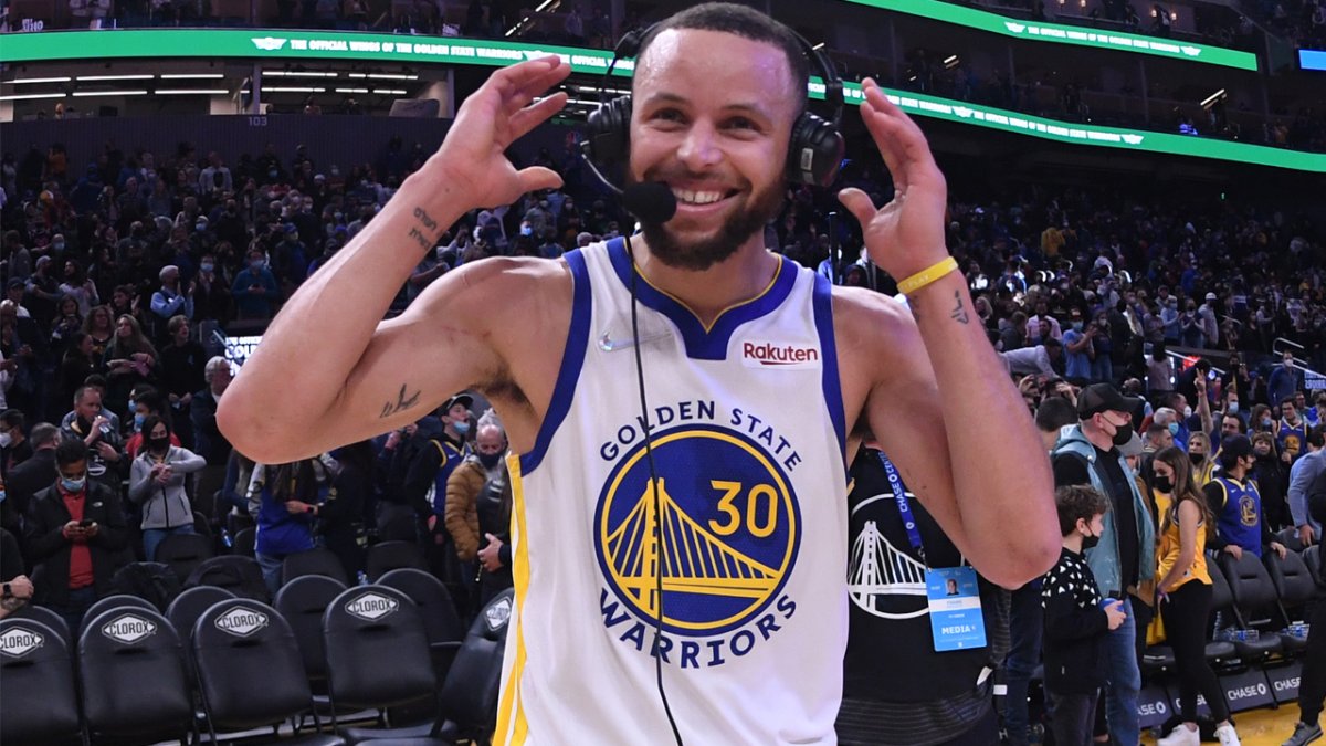 Steph Curry’s yell after buzzer-beater amusingly sounds like screaming ...