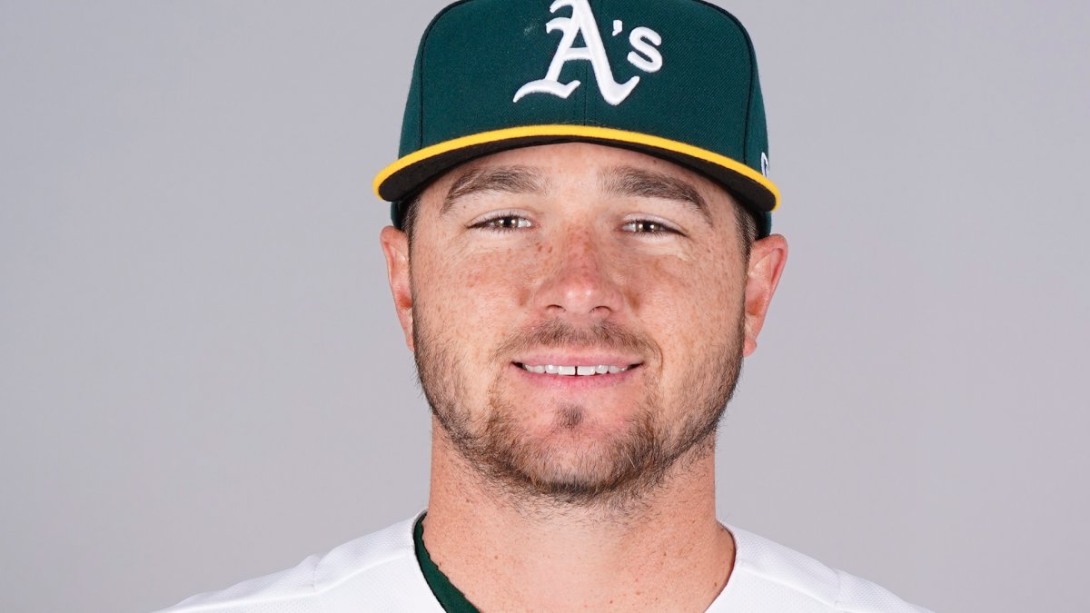 How Austin Allen is embracing A’s three-headed catching competition ...