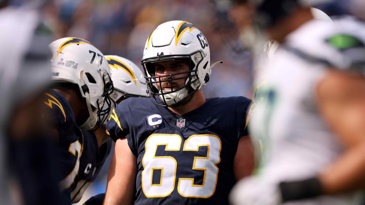 Chargers’ Corey Linsley advocates for children through CASA – NBC ...