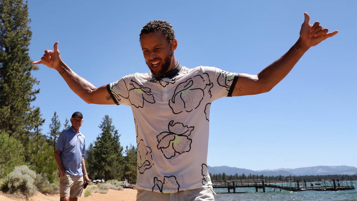 Steph Curry’s chiseled physique, added strength impresses his trainer ...