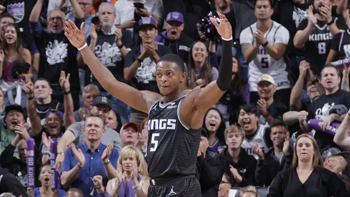 De’Aaron Fox’s historic 30-point game streak earns MVP nod from Kings ...