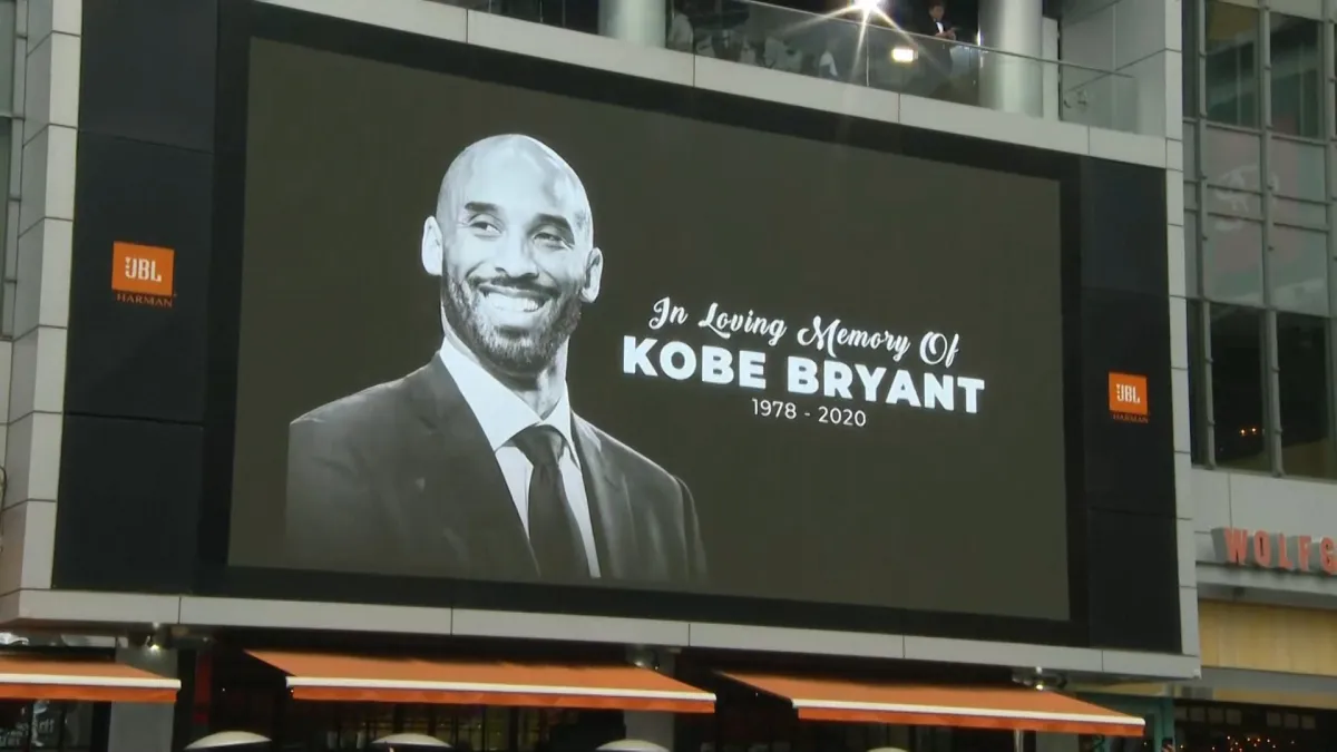 Kobe Bryant, Lakers legend, dies in helicopter crash at 41 years old ...