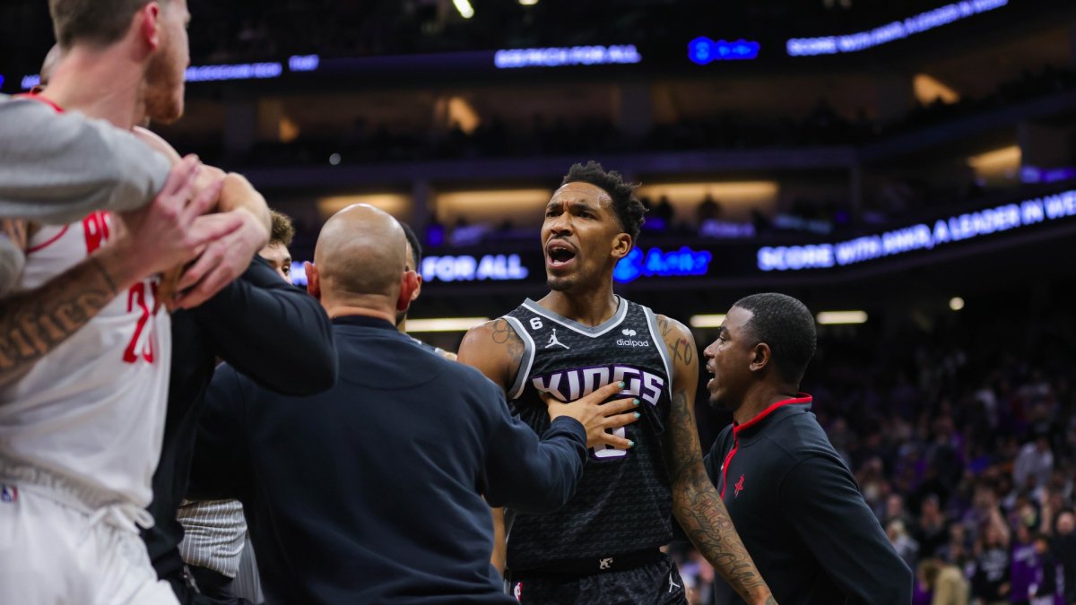 What Malik Monk’s Sacramento airport arrival told him about Kings fans ...