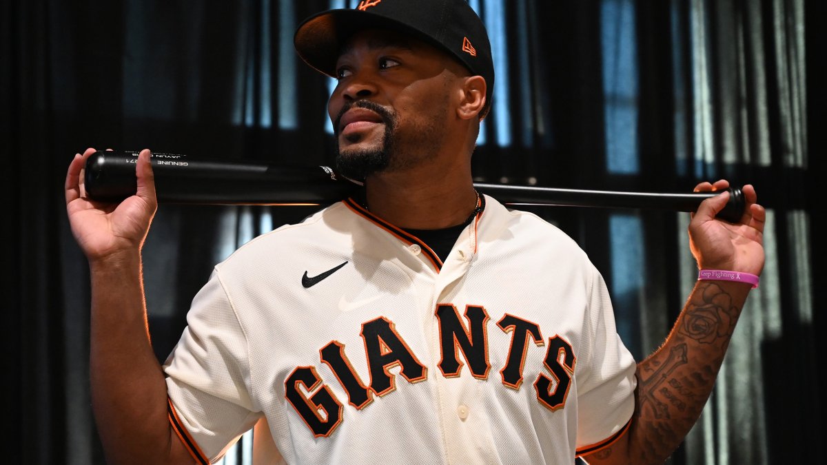 Giants’ Jaylin Davis vows to use platform after kneeling during anthem ...