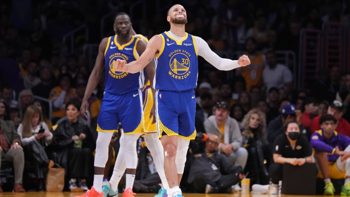 Steph Curry unleashes behind-the-back dime against Lakers in Game 4 ...