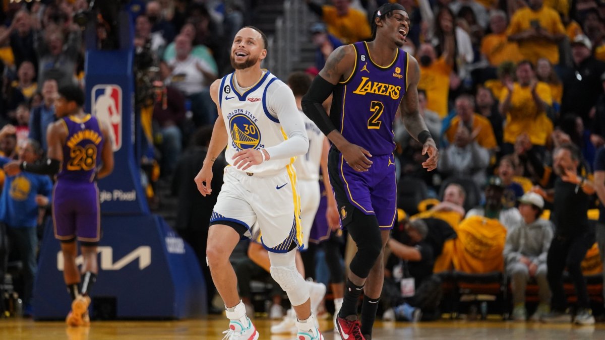 Steph Curry’s incredible trey in traffic hilariously baffles Dell Curry ...