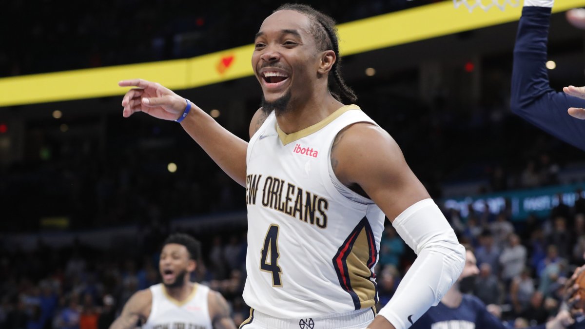Devonte’ Graham’s 61-foot game-winner caps wild Pelicans-Thunder finish ...