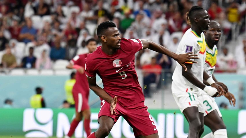 Mohammed Muntari Scores Qatar’s First Ever World Cup Goal – NBC Sports ...