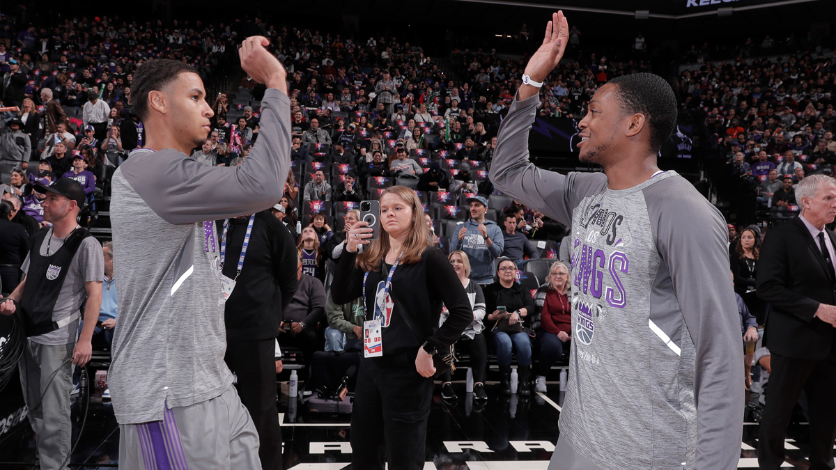 Keegan Murray, De’Aaron Fox holding friendly dunk competition this ...