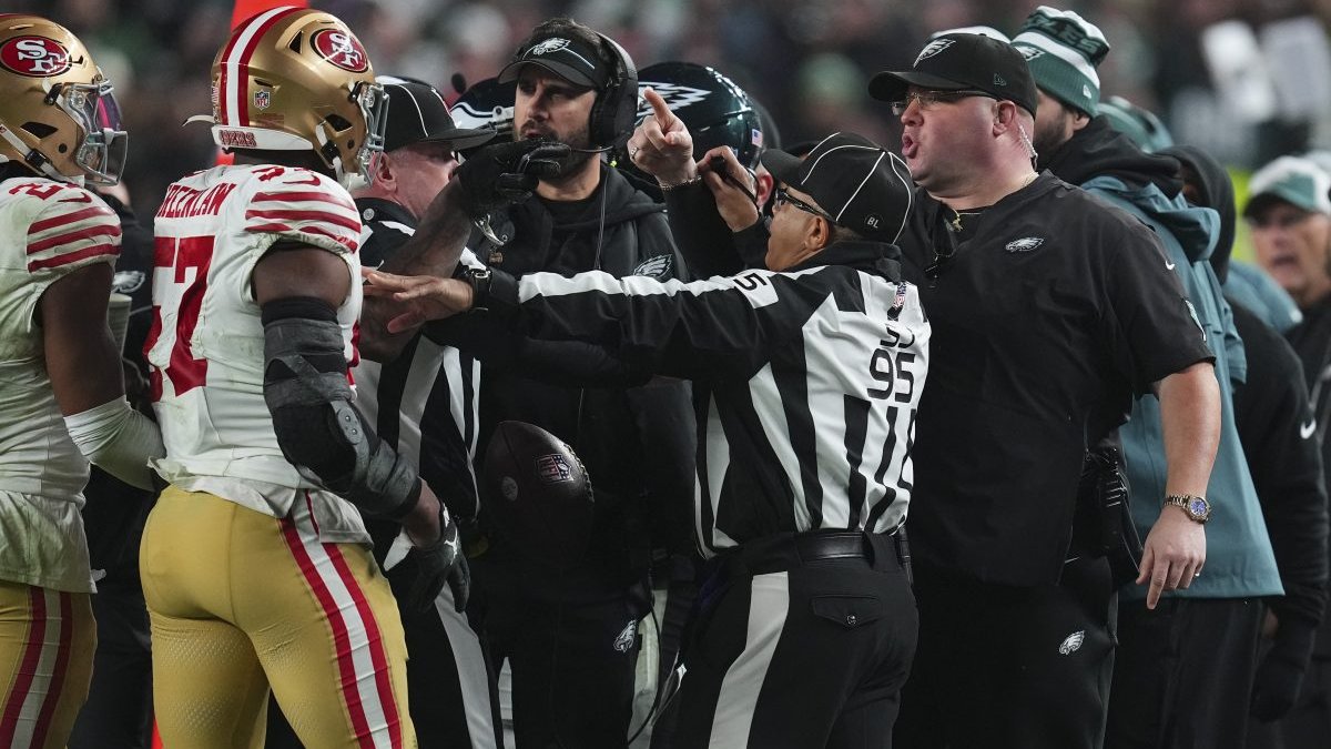 NFL rumors: 49ers GM John Lynch, Eagles staffer met after ejection ...