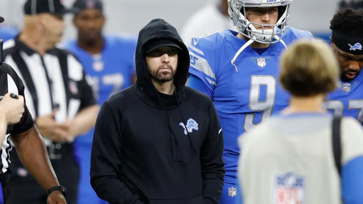 Lions fan Eminem, 49ers Faithful trade barbs at NFC Championship Game ...