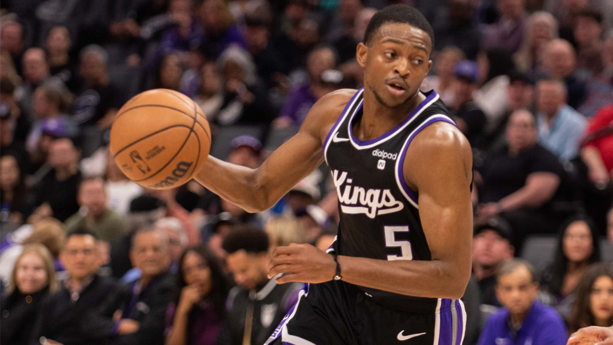 Kings observations: De’Aaron Fox outshines Victor Wembanyama in win vs. Spurs – NBC Sports Bay ...