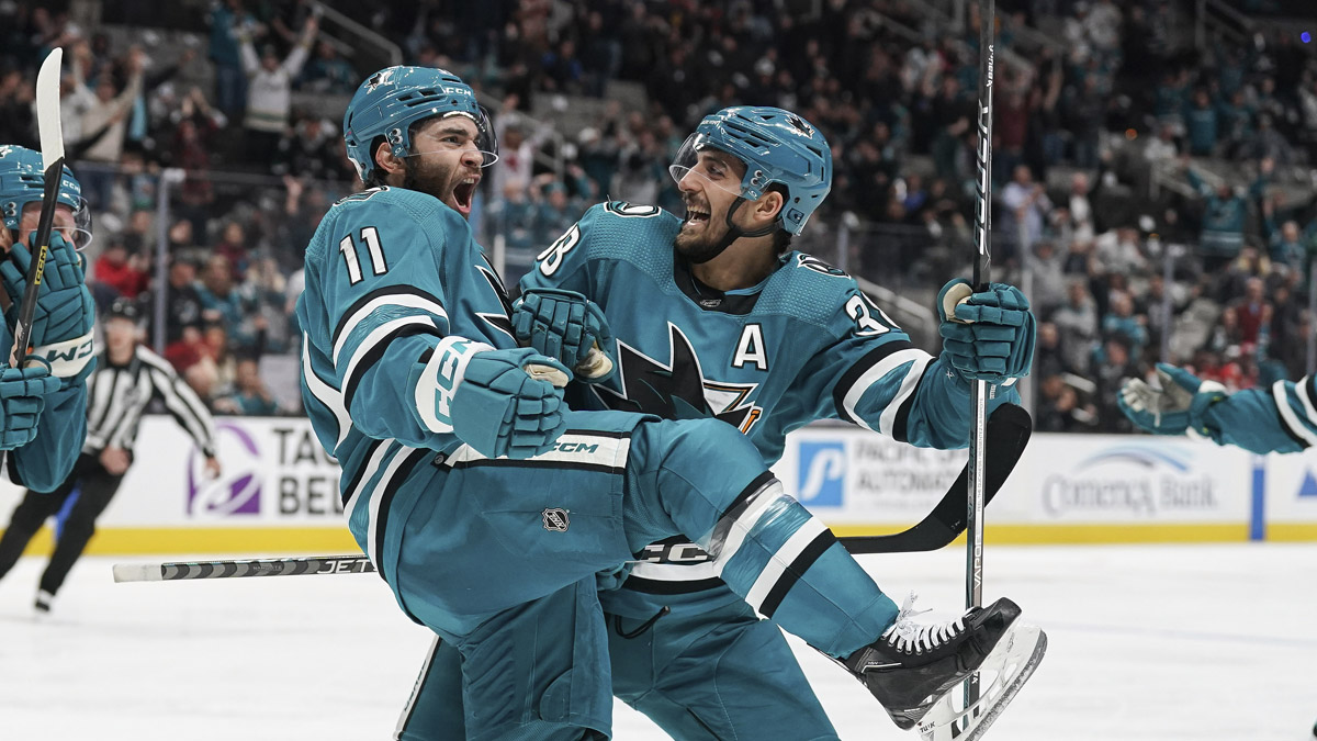 NHL rumors: Maple Leafs have Mario Ferraro, Luke Kunin trade interest ...