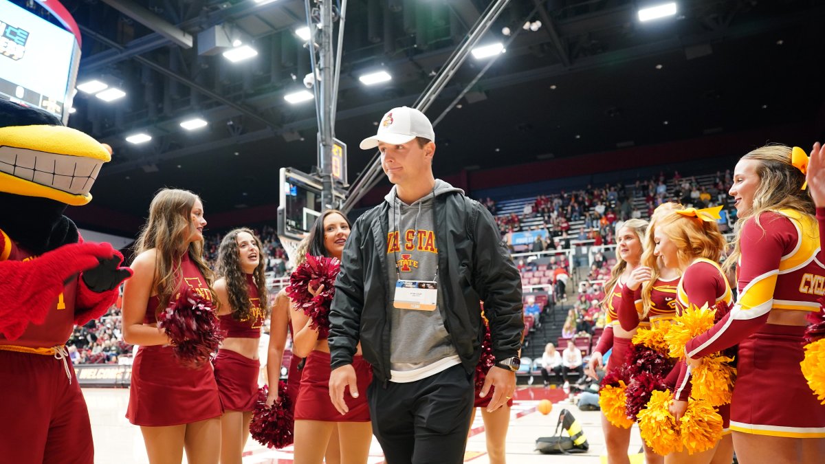 49ers QB Brock Purdy gives Iowa State women’s basketball team moving ...