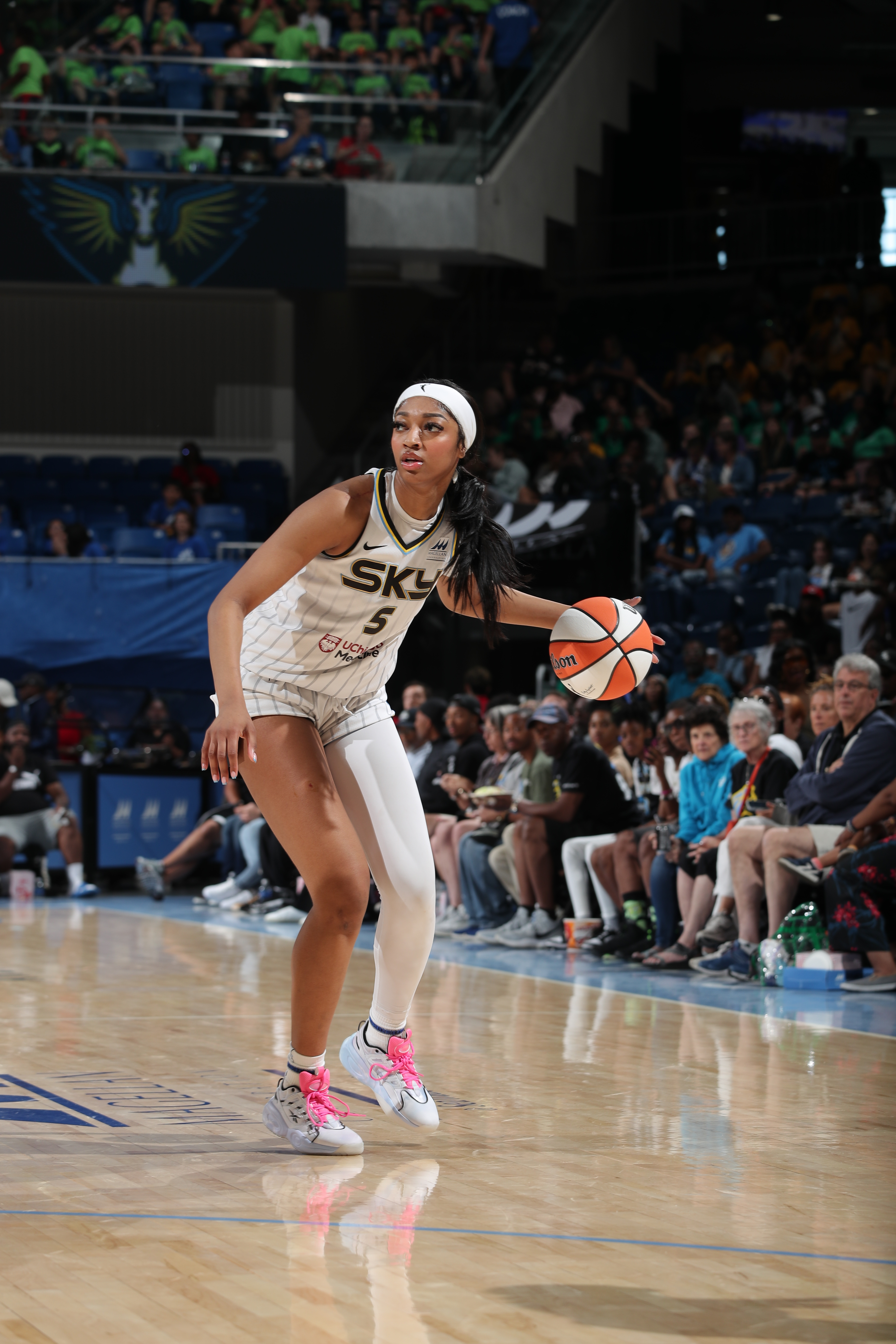 Angel Reese breaks Candace Parker WNBA record in dramatic fashion – NBC ...