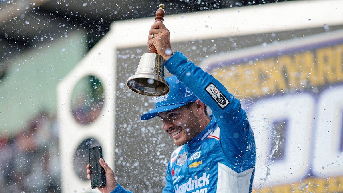Kyle Larson races to his 1st Brickyard 400 victory – NBC Sports Bay ...