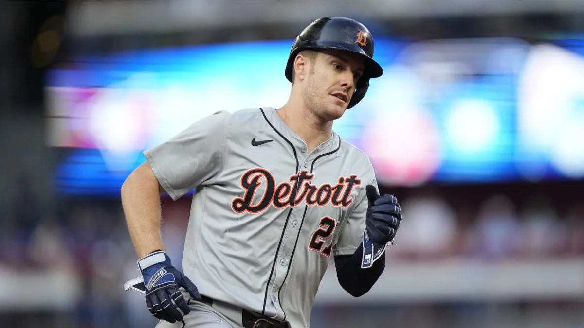 Giants acquire outfielder Mark Canha in trade with Tigers for Eric ...