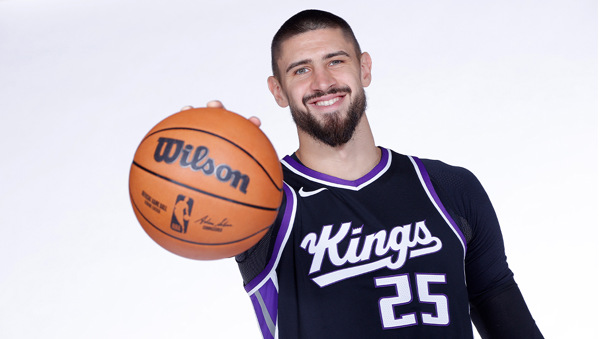 Alex Len believes ‘great’ 2023-24 Kings season derailed by injuries ...