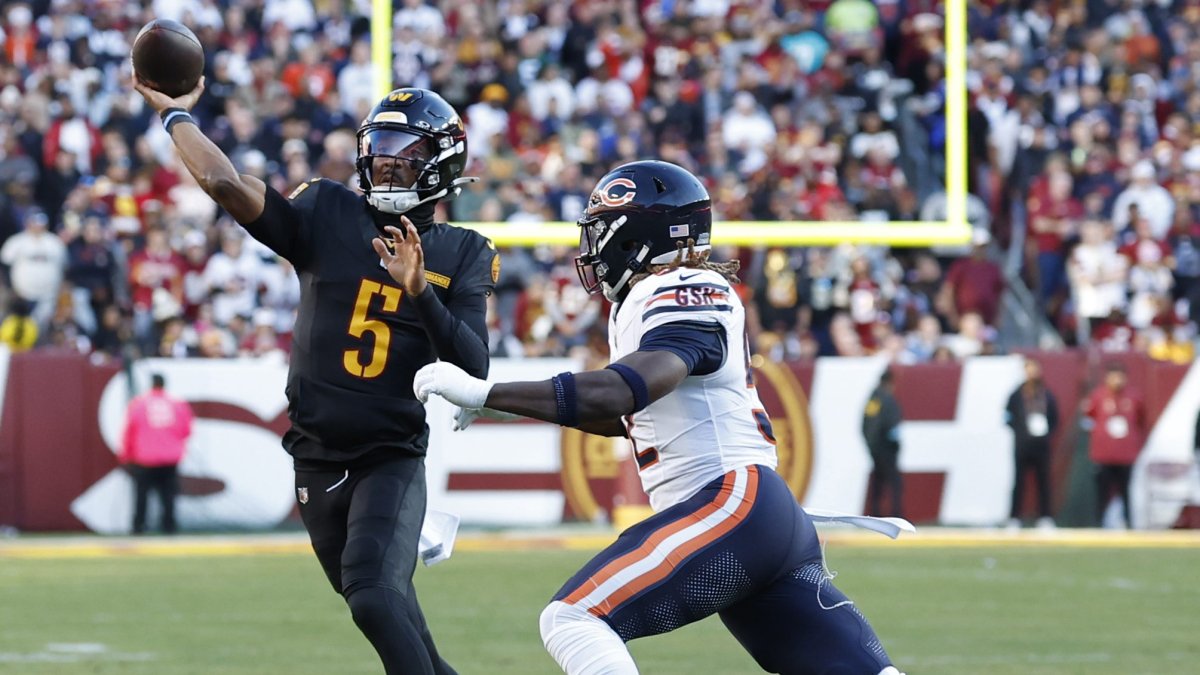 WATCH: Commanders’ Jayden Daniels hits Hail Mary, stuns Bears – NBC ...