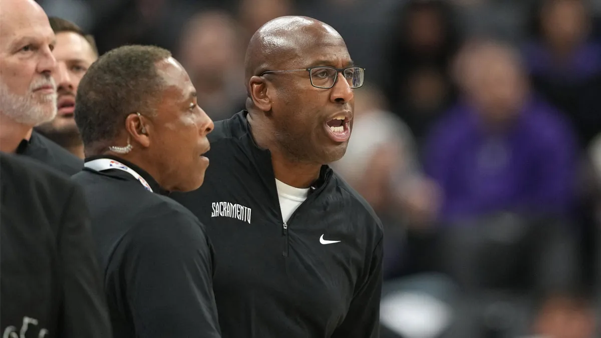 NBA fines Kings’ Mike Brown $35K for ‘aggresively pursuing’ official ...