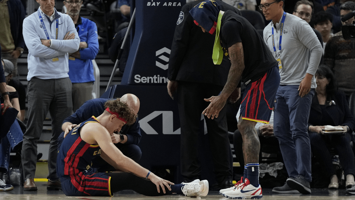 Warriors’ Brandin Podziemski day to day after blow to nose vs. Hawks ...