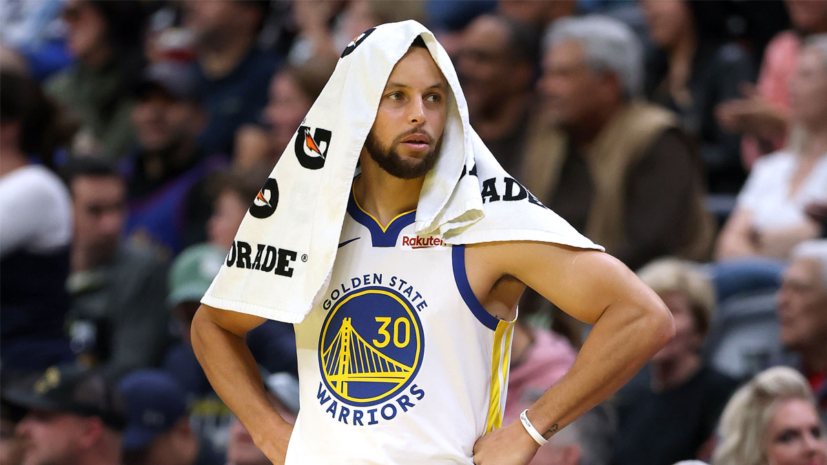 Steph Curry calls out fan trying to steal his game-worn shoes from kid ...