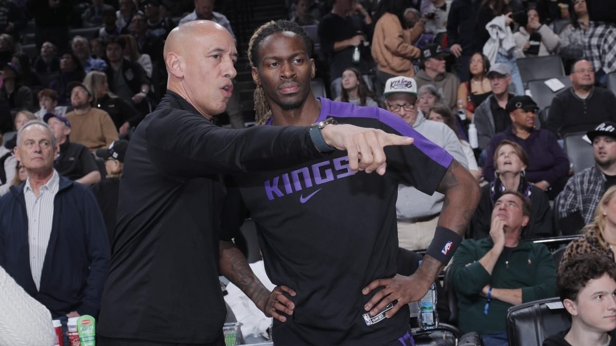 GM Scott Perry clarifies Kings’ stance on guard Keon Ellis – NBC Sports ...