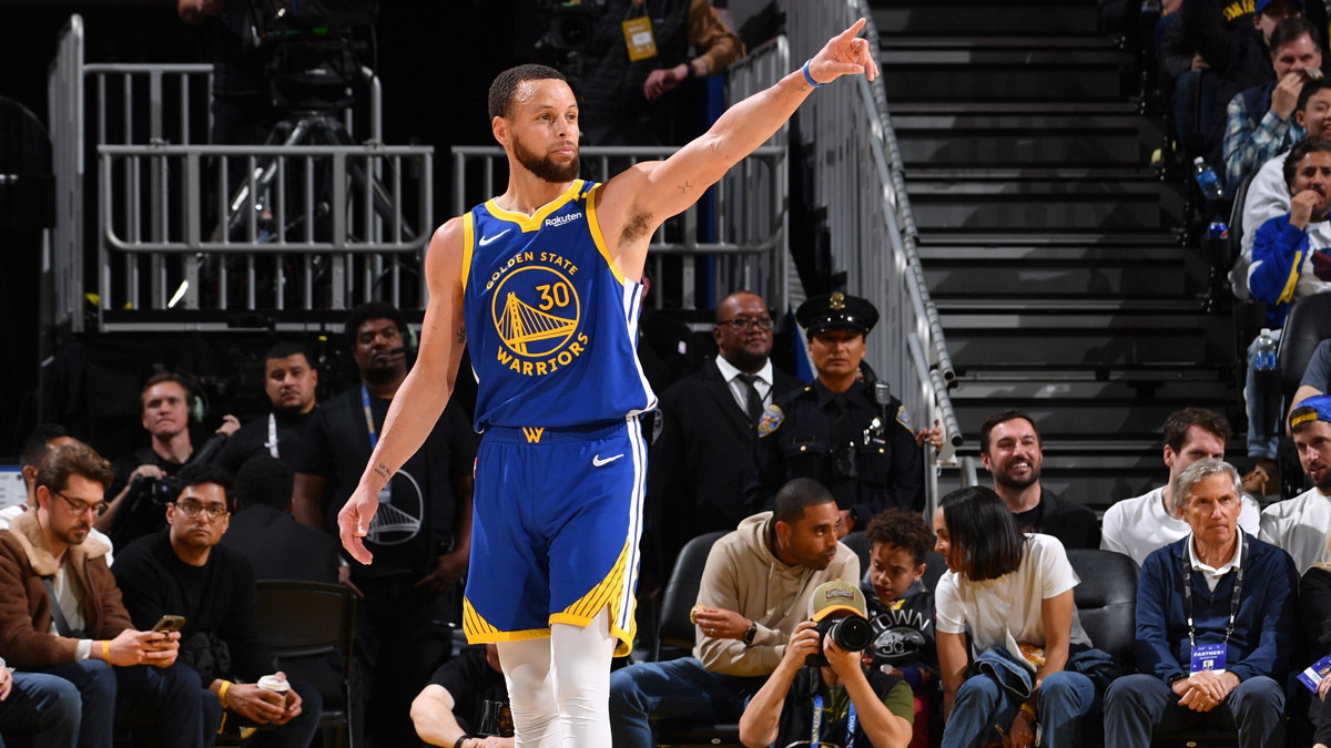 Warriors observations: Steph Curry scores 30 in blowout win vs. Mavs ...
