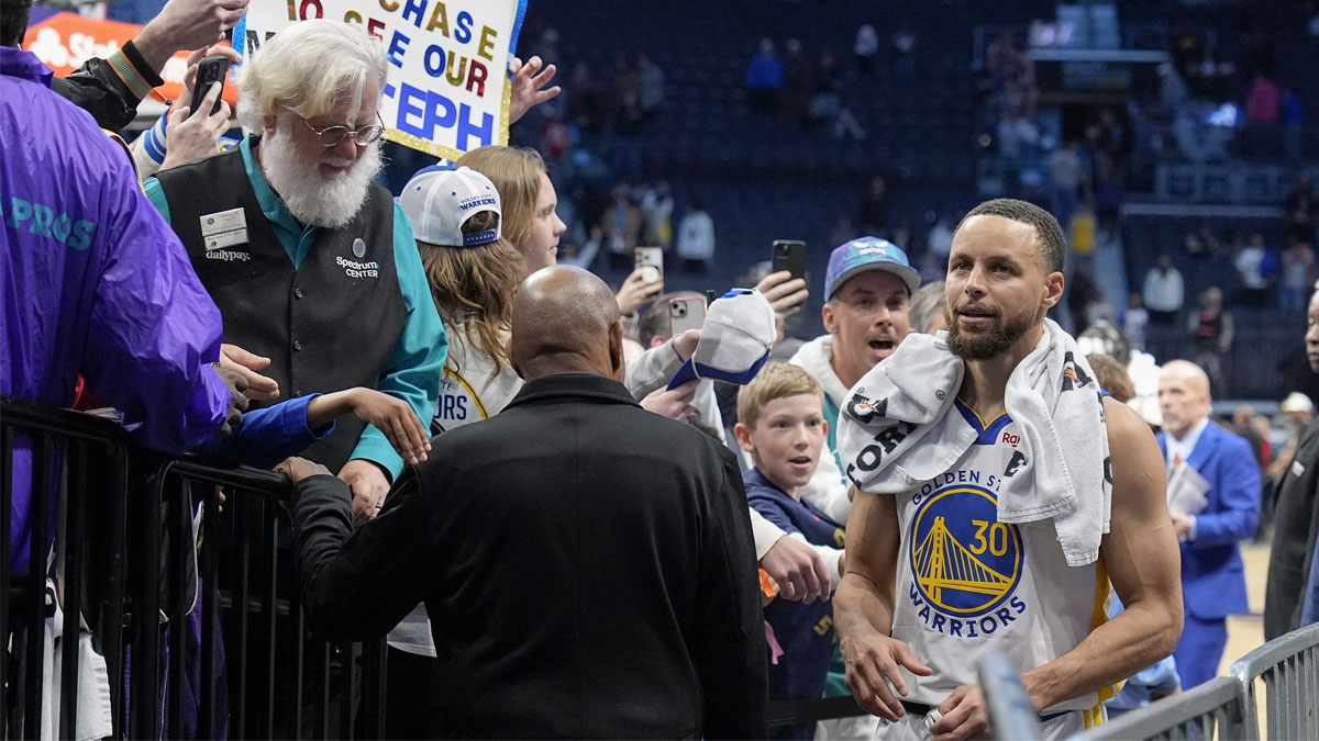 Steph Curry relishes special Charlotte homecoming in win vs. Hornets ...