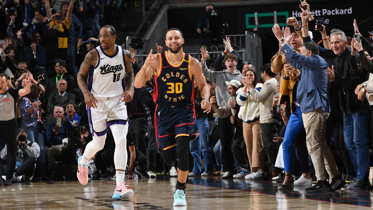 Warriors observations: Steph Curry makes NBA history in win vs. Kings – NBC Sports Bay Area ...