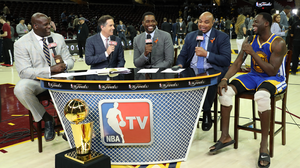 Draymond Green’s Shaq handshake pokes fun at Charles Barkley – NBC Sports Bay Area & California