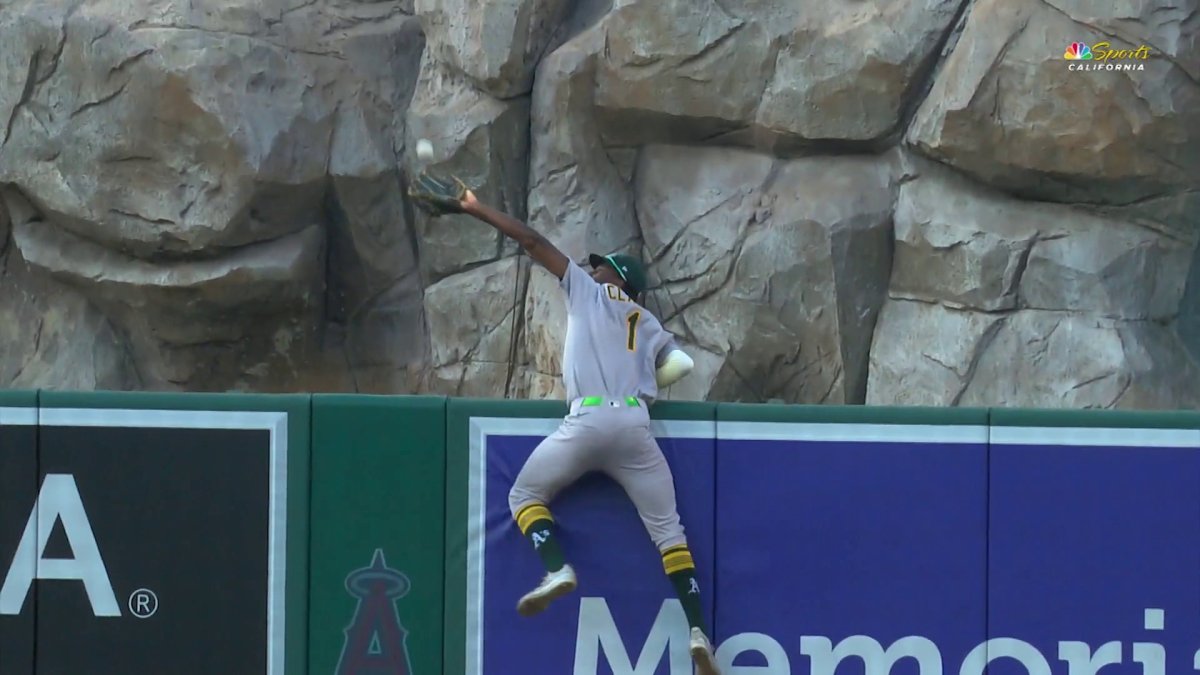 Athletics rookie Clarke robs homer with unbelievable leaping catch ...