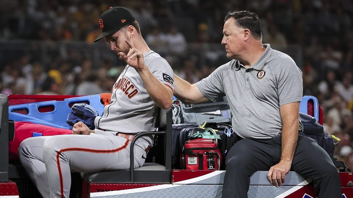 Giants sending Landen Roupp for MRI after scary knee injury – NBC ...