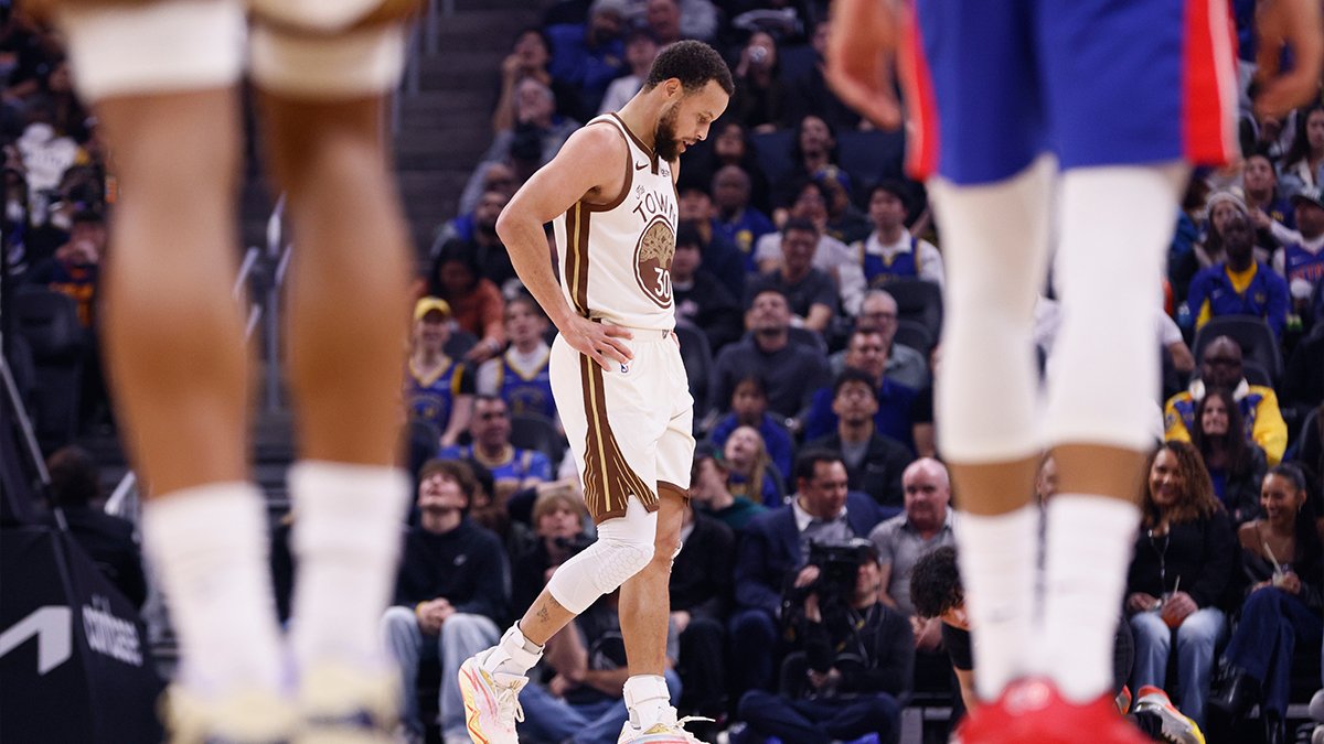Steph Curry exits Warriors vs. Pistons with right knee injury – NBC ...