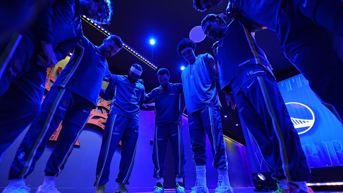 ‘Mediocre’ Warriors trending up in heat of NBA’s dog days – NBC Sports ...